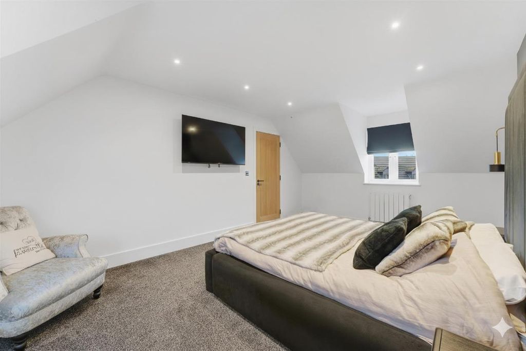 Singlehurst Close, Weldon, Corby NN17, 6 bed detached house for sale, £ ...