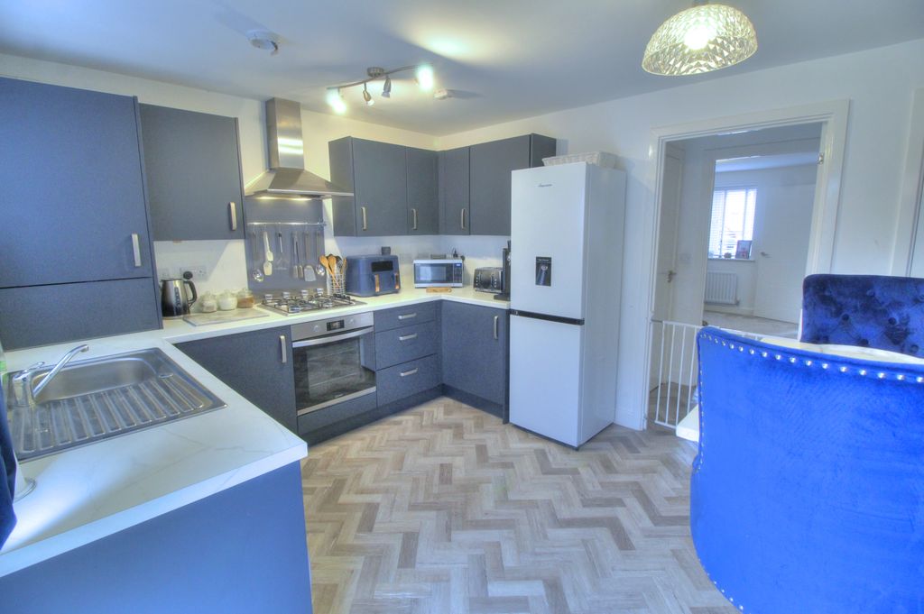 The Ridge, Stourbridge DY8, 2 bed end terrace house for sale, £235,000 ...