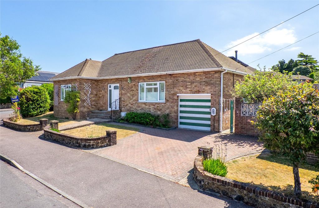 The Drive, Riverview Park, Gravesend, Kent DA12, 3 bed bungalow for ...
