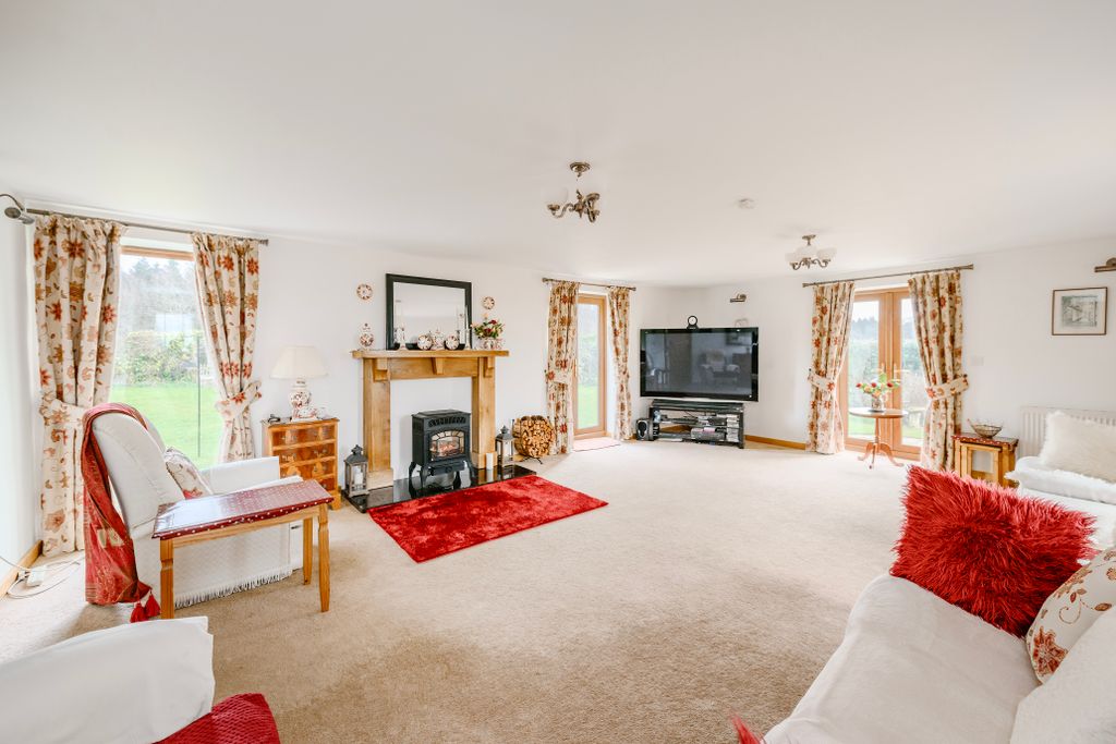 Breaden Heath, Whitchurch SY13, 6 bed barn conversion for sale, £ ...