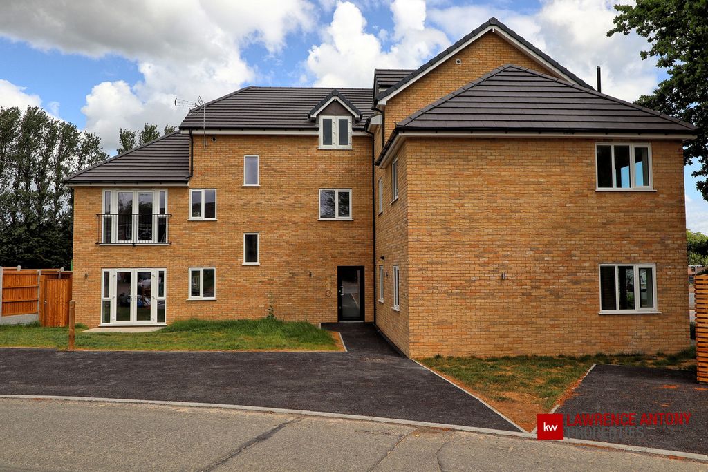 Blossom Weir, Rayleigh SS6, 1 bed flat for sale | PrimeLocation