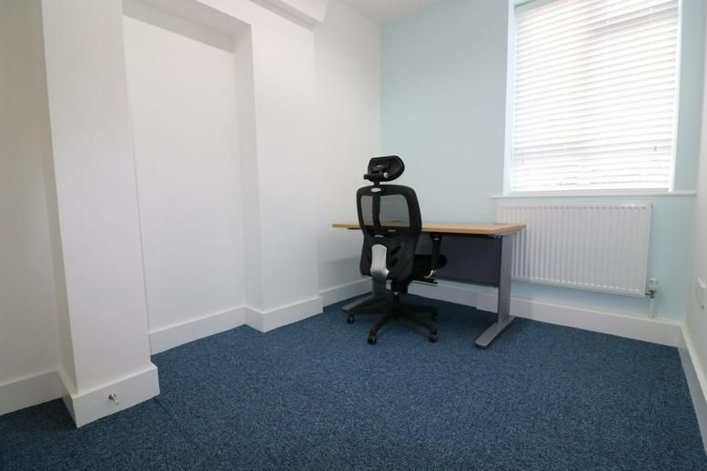 9-11 High Beech Road, Loughton IG10, Serviced office to let, £3,000 pa ...