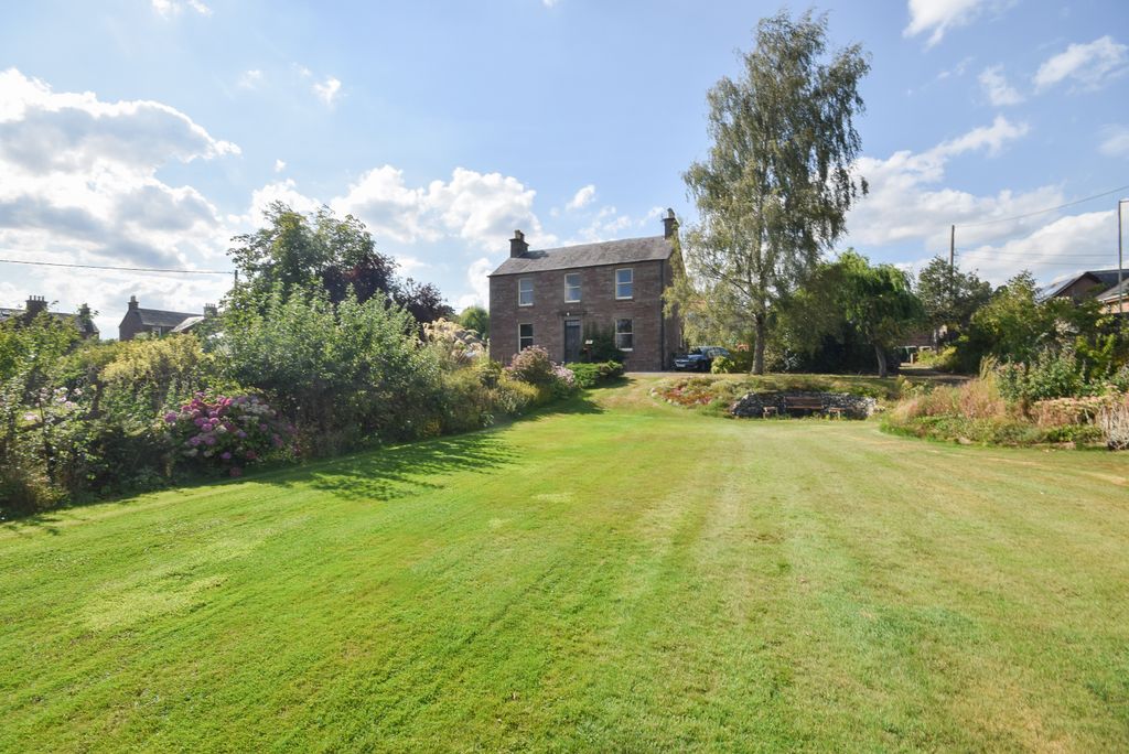 Greenfield, Lochy Terrace, Blairgowrie PH10, 5 bed detached house for ...