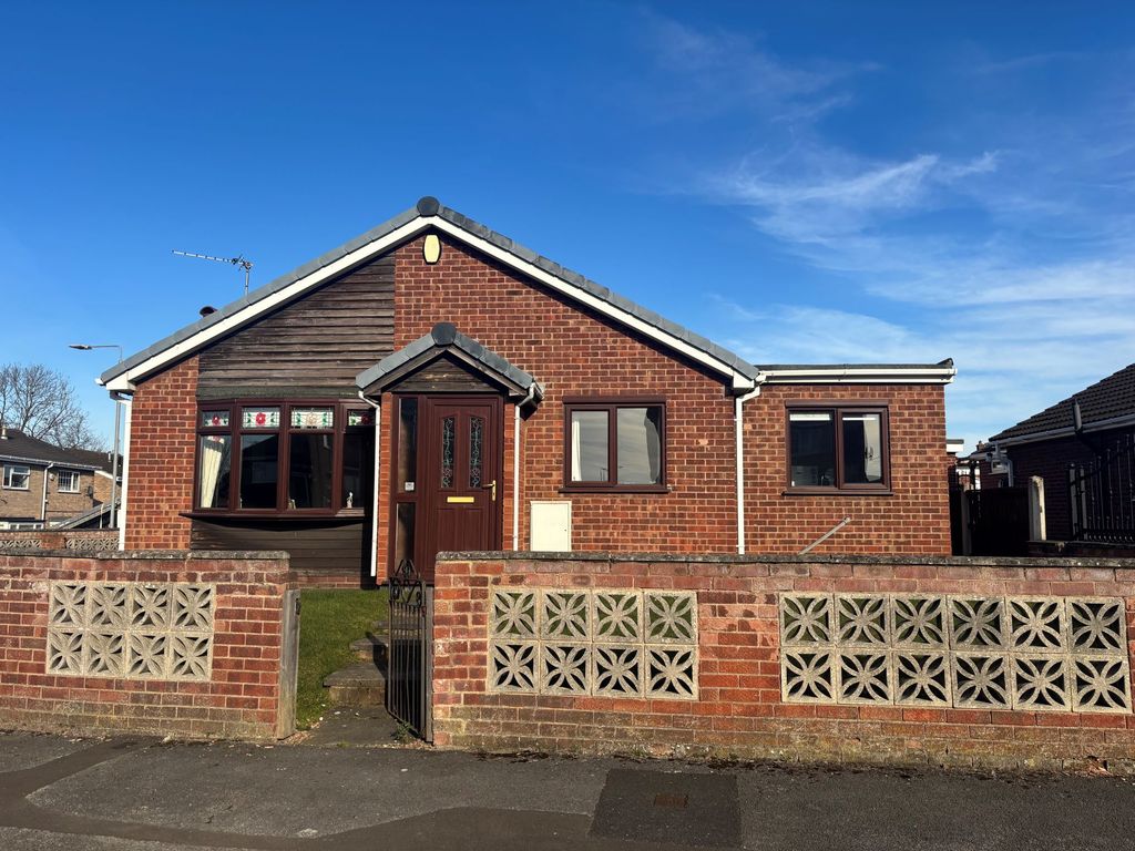Mayfair Close, Harworth, Doncaster DN11, 2 bed detached bungalow for ...