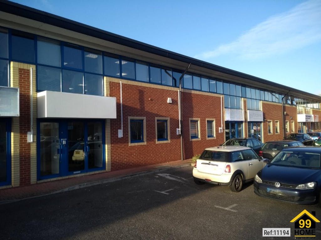 Shrivenham Hundred Business Park, Majors Road, Watchfield, Swindon SN6 ...