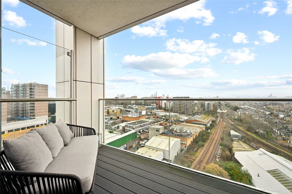 Bollo Lane, London W4, 2 bed flat for sale, £650,000 | PrimeLocation
