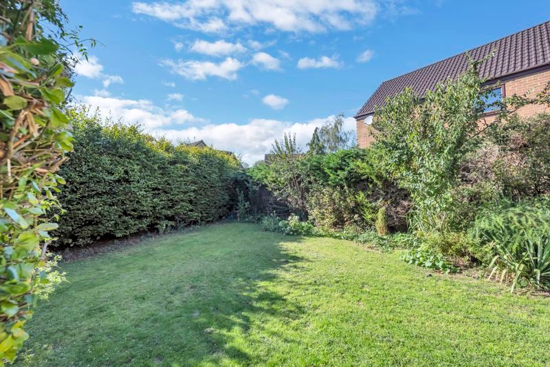 St. Andrews Drive, Fornham St Martin IP28, 3 bed detached house for ...