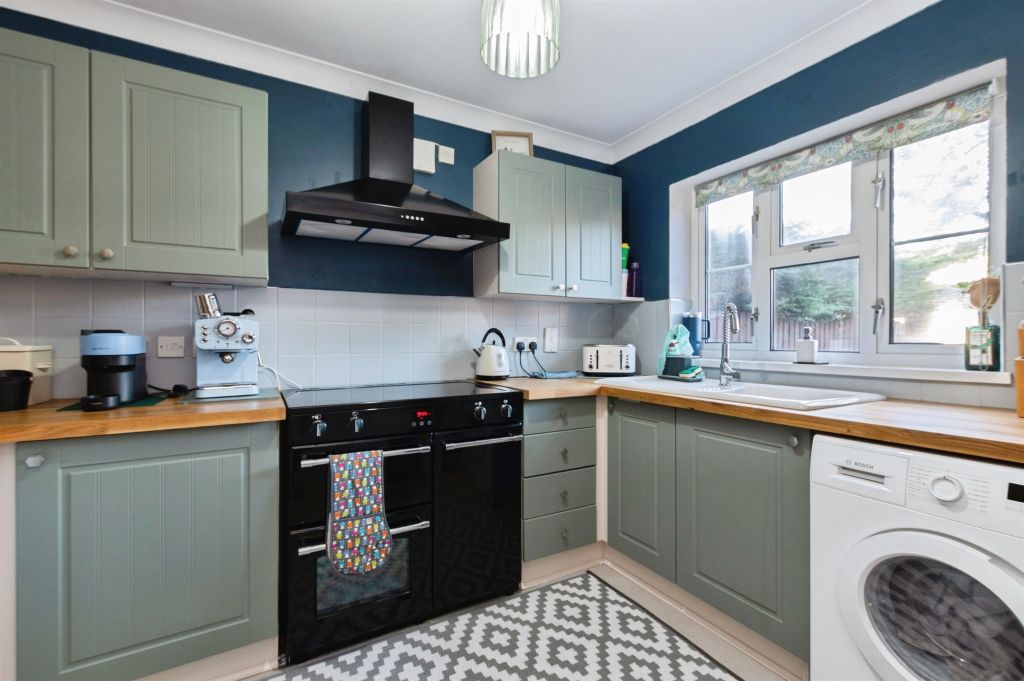 Lime Tree Close, Alderholt, Fordingbridge SP6, 3 bed semi-detached ...