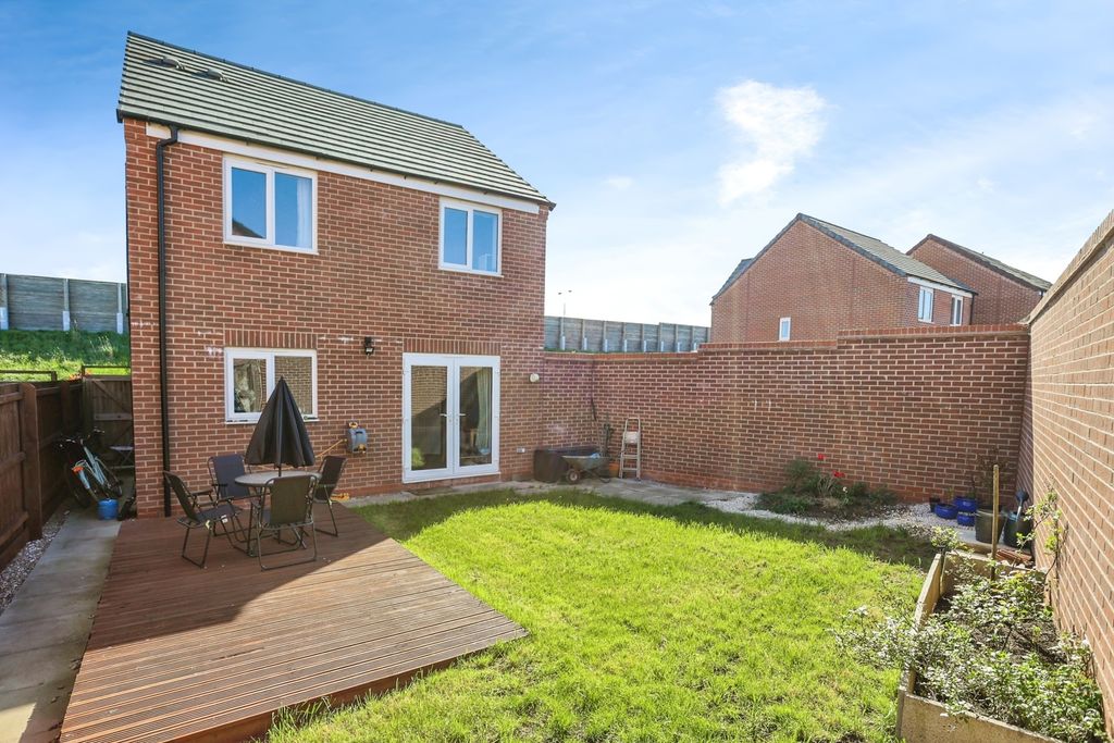 Goldcrest Road, Shepshed, Loughborough LE12, 3 bed detached house for sale, £260,000 | PrimeLocation