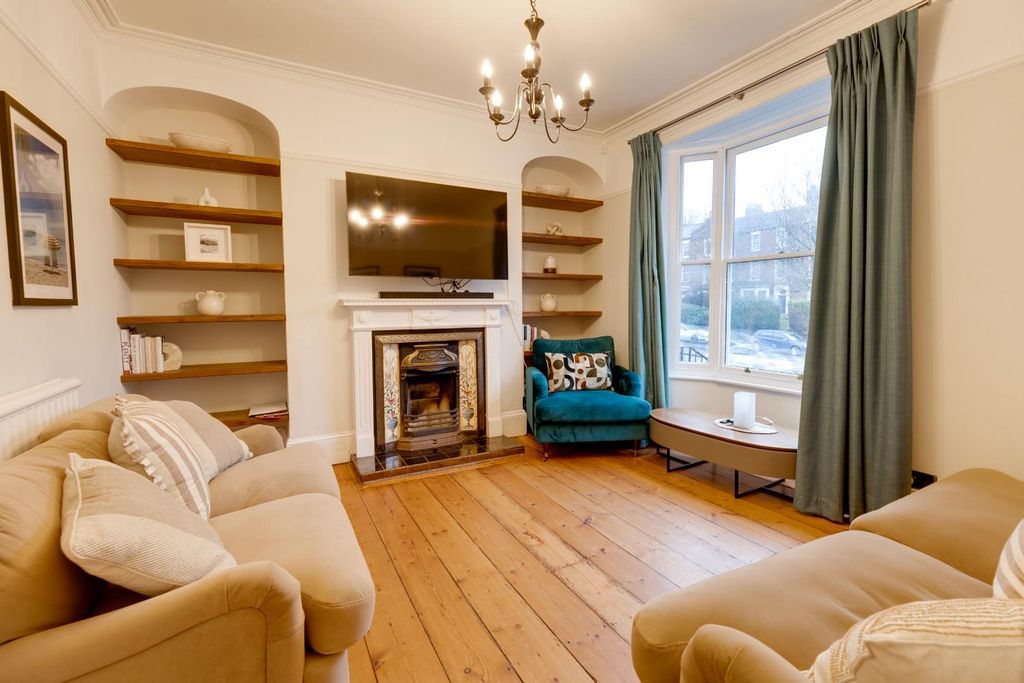 St. Georges Place, Barrack Road, Northampton NN2, 4 bed terraced house ...