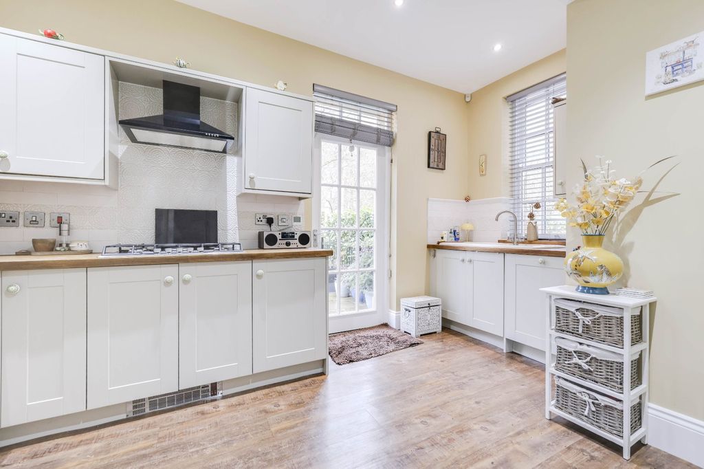 Chapel Lane, New Farnley, Leeds, West Yorkshire LS12, 2 bed terraced ...