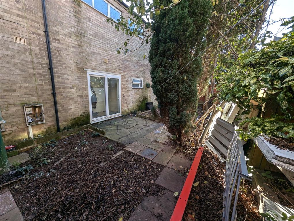 Blenheim Walk, Corby NN18, 5 bed terraced house for sale, £200,000 ...