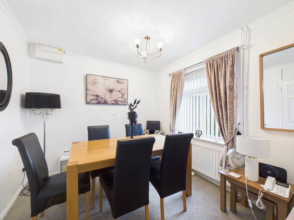 Bybrook Gardens, Tuffley, Gloucester, Gloucestershire GL4, 3 bed ...