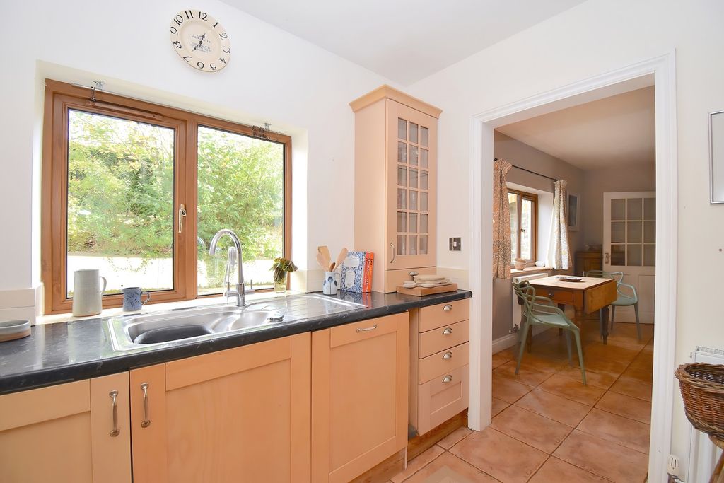 Castle Farm, Sennybridge, Brecon, Powys. LD3, 3 bed detached bungalow ...