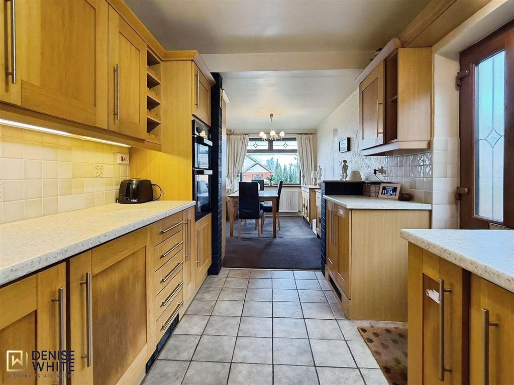 Lingfield Avenue, Brown Edge, Stoke-On-Trent ST6, 2 bed detached ...