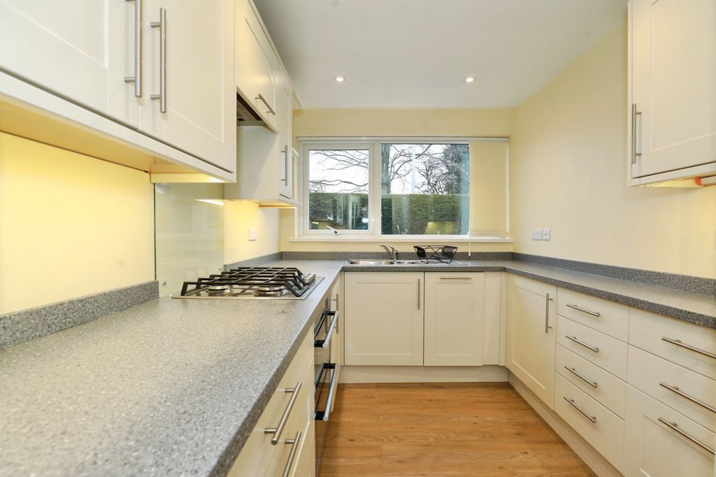 Abbey Way, Northwich CW8, 2 bed flat for sale, £190,000 | PrimeLocation