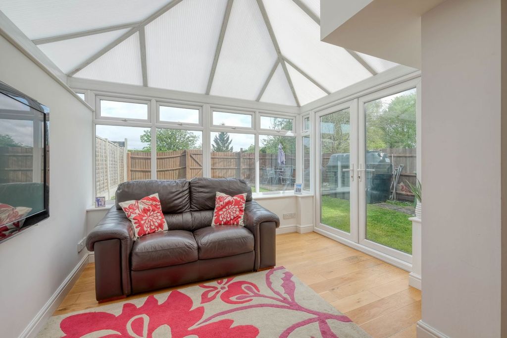 Bourne Close, Kington WR7, 3 bed detached house for sale, £340,000 ...