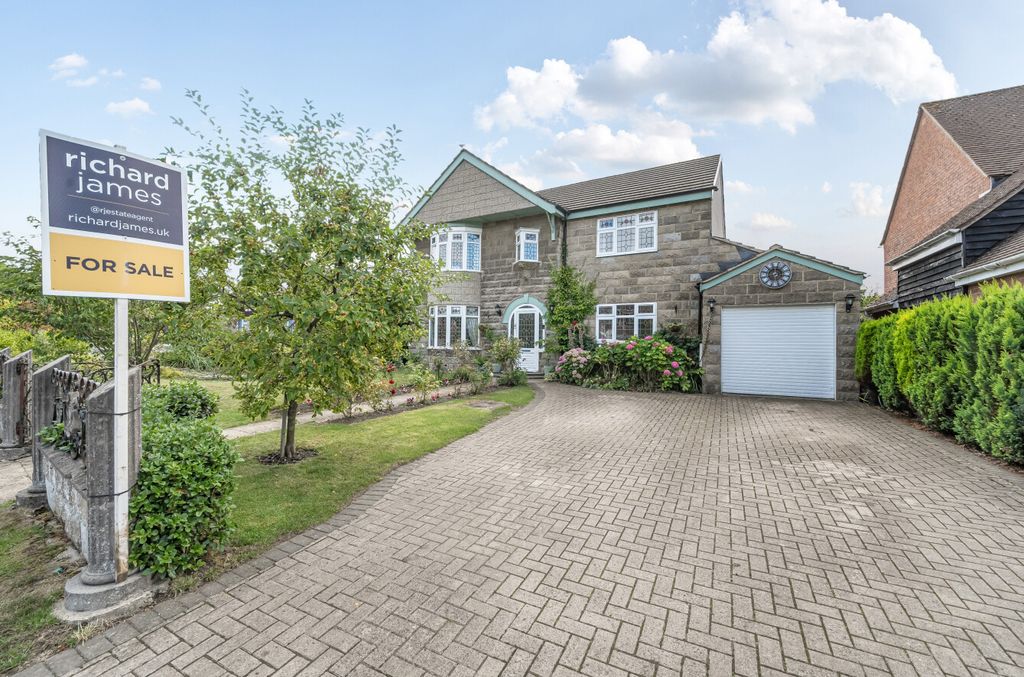Marshfield Way, Stratton St Margaret, Swindon SN3, 5 bed detached house ...