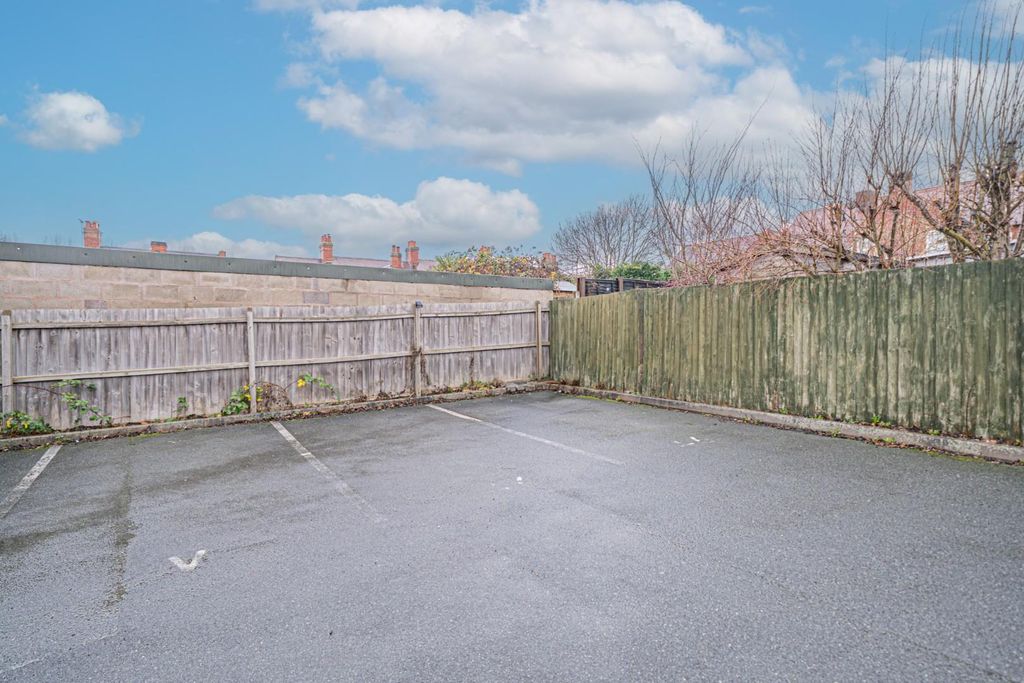 Tom Williams Way, Tamworth B77, 1 bed detached house for sale, £120,000 ...