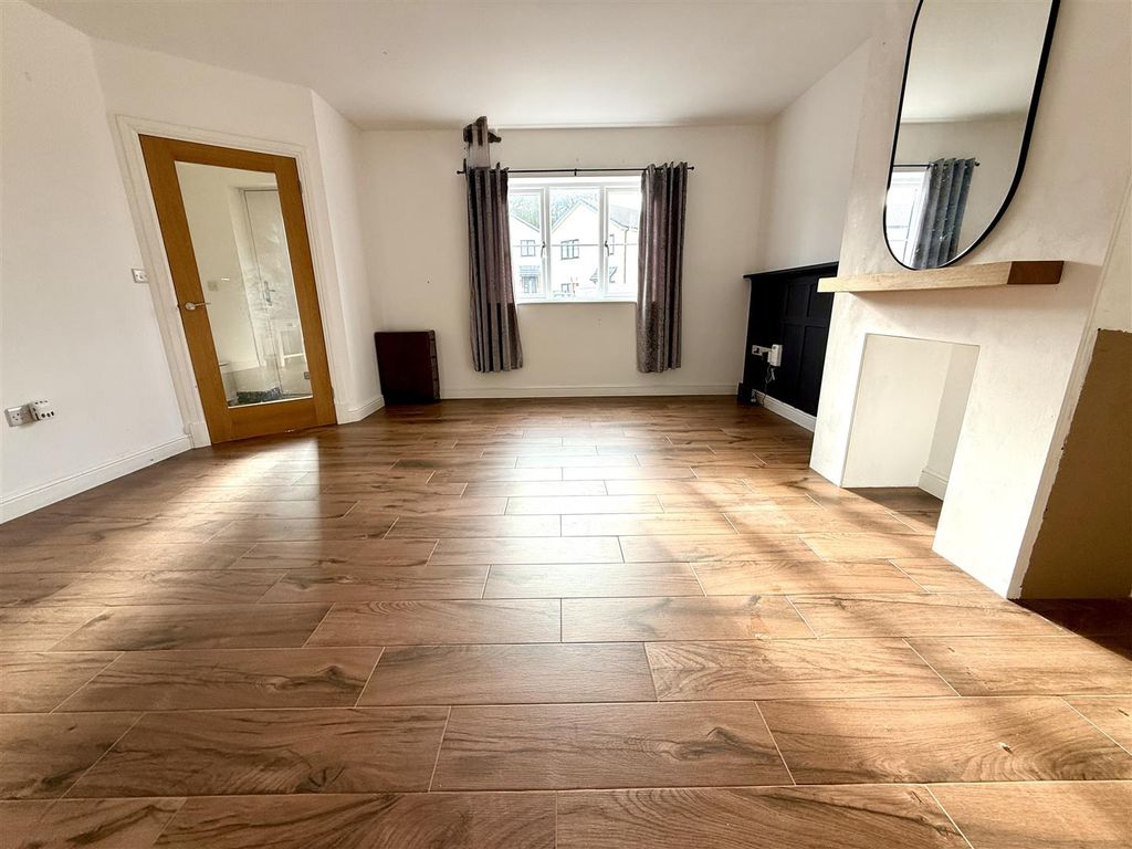 Llys Ifan, Upper Tumble, Llanelli SA14, 3 bed semi-detached house for ...