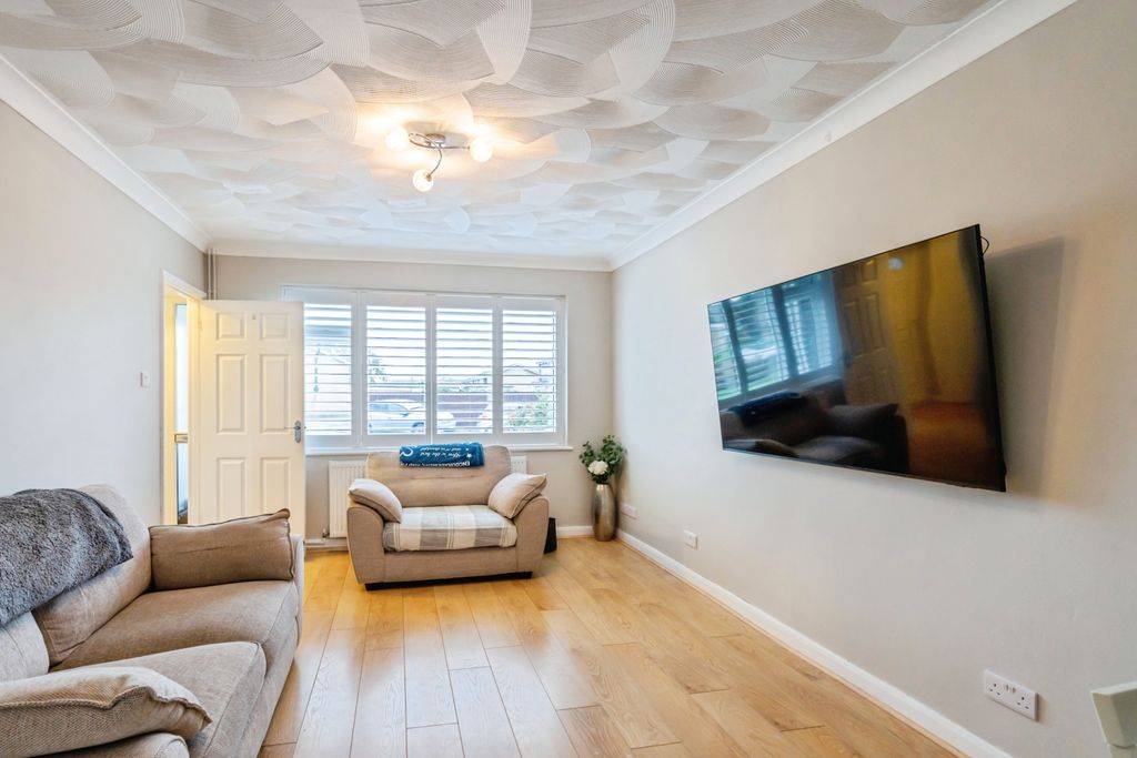 Stonehill Crescent, Nyetimber, Bognor Regis PO21, 2 bed semi-detached ...