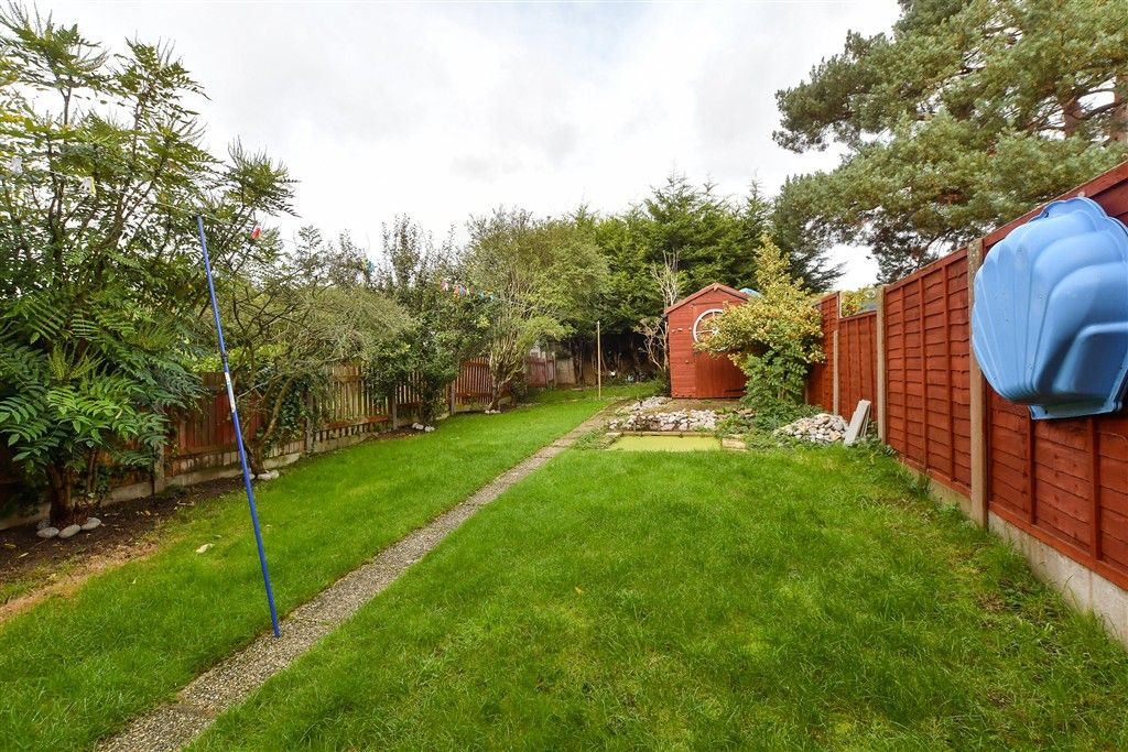 Wakehurst Drive, Southgate, Crawley, West Sussex RH10, 3 bed terraced ...