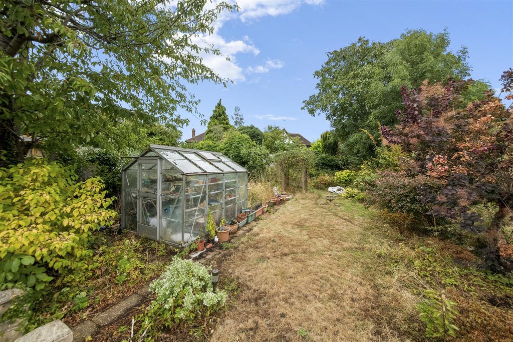 Dellfield Crescent, Uxbridge UB8, 3 bed semi-detached house for sale, £ ...