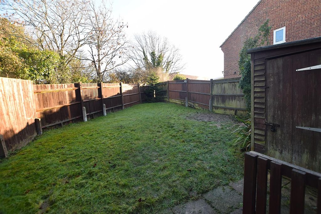 Bembridge Road, Eastbourne BN23, 2 bed semi-detached house to rent, £ ...