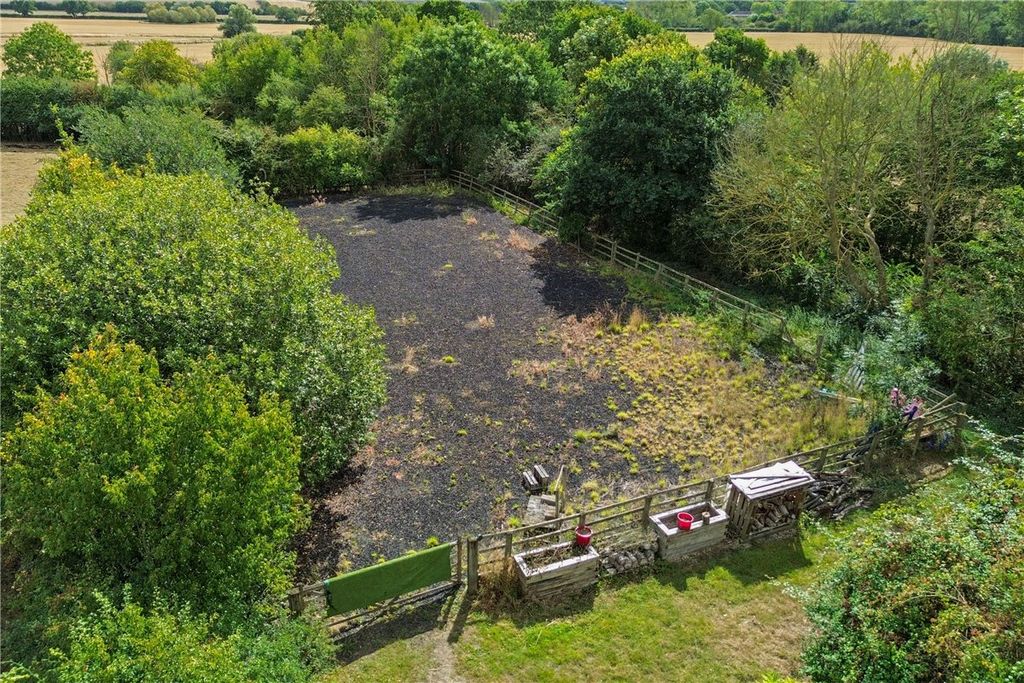 Station Road, Tilbrook, Huntingdon, Cambs PE28, 3 bed detached house ...