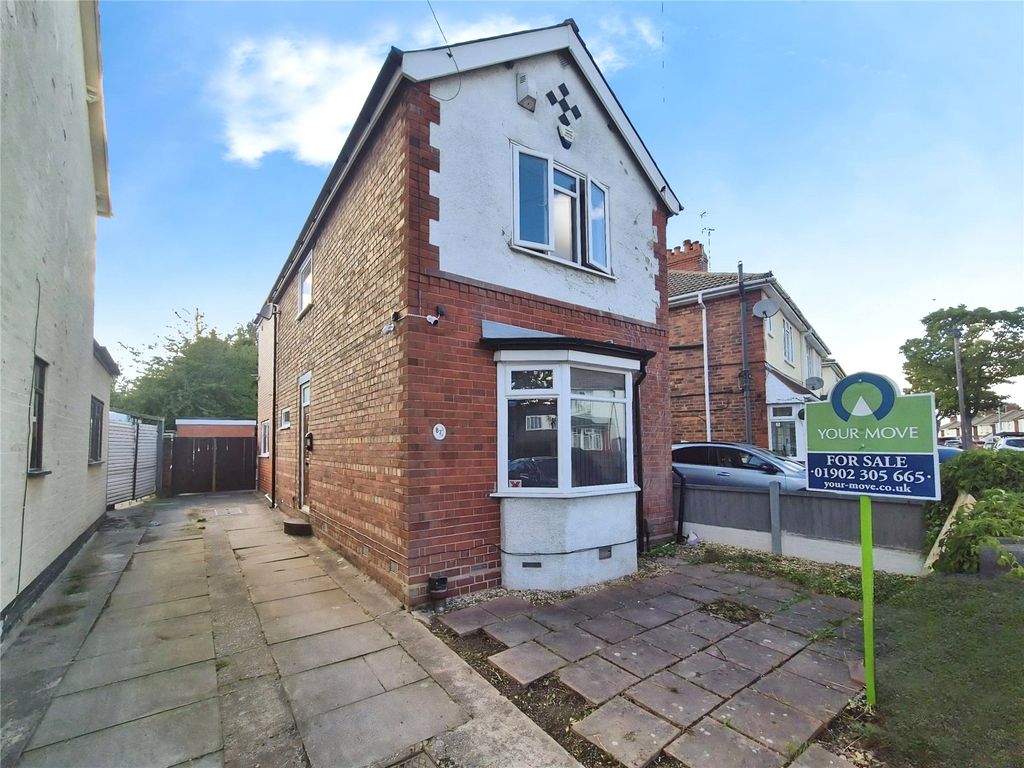 Victoria Road, Wednesfield, Wolverhampton WV11, 2 bed detached house ...