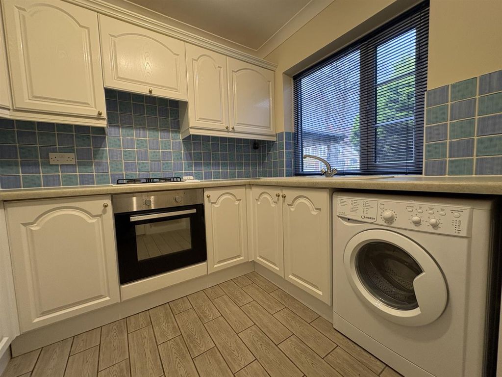 Melrose Avenue, Penylan CF23, 2 bed semi-detached house to rent, £1,250 pcm | PrimeLocation