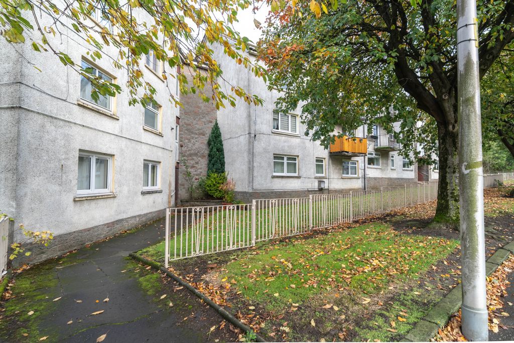 Deedes Street, Airdrie ML6, 3 bed flat for sale, £65,000 | PrimeLocation