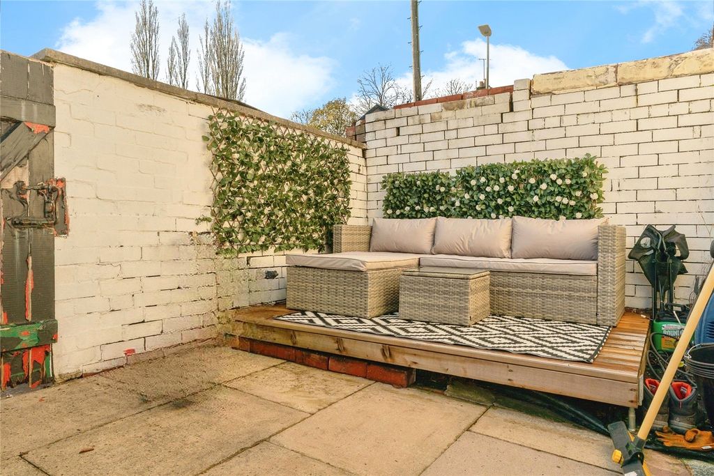 Outwood Road, Burnley, Lancashire BB11, 3 bed terraced house for sale ...