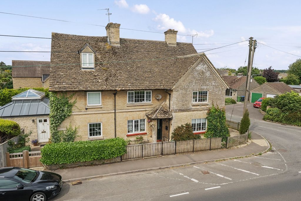 Tetbury Lane, Crudwell, Malmesbury, Wiltshire SN16, 3 bed semi-detached ...
