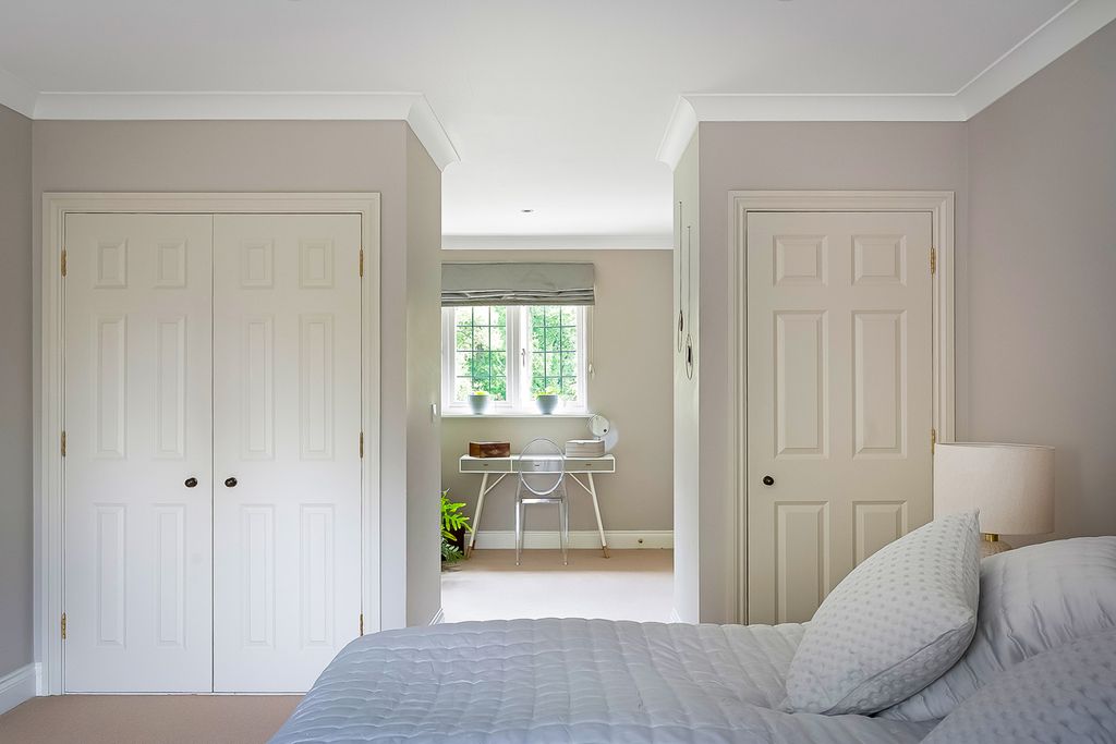 Pickhurst Road, Chiddingfold, Godalming, Surrey GU8, 7 bed detached ...