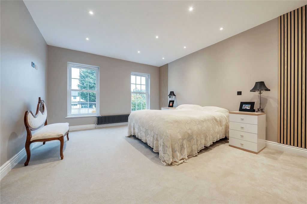 Hendon Wood Lane, Mill Hill, London NW7, 6 bed detached house for sale ...