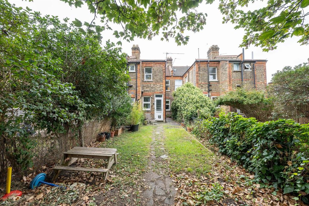 Carr Road, Walthamstow E17, 1 bed flat for sale, £400,000 | PrimeLocation