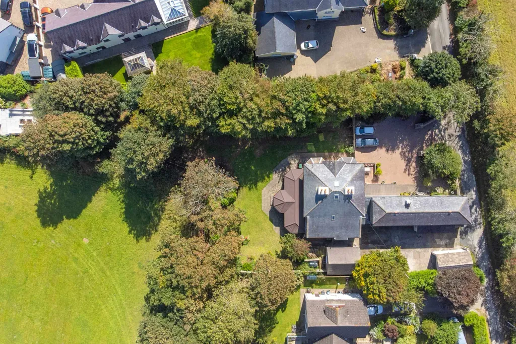 Cronk Yn Arragh & Barn, Quines Hill, Port Soderick IM4, 5 bed detached ...