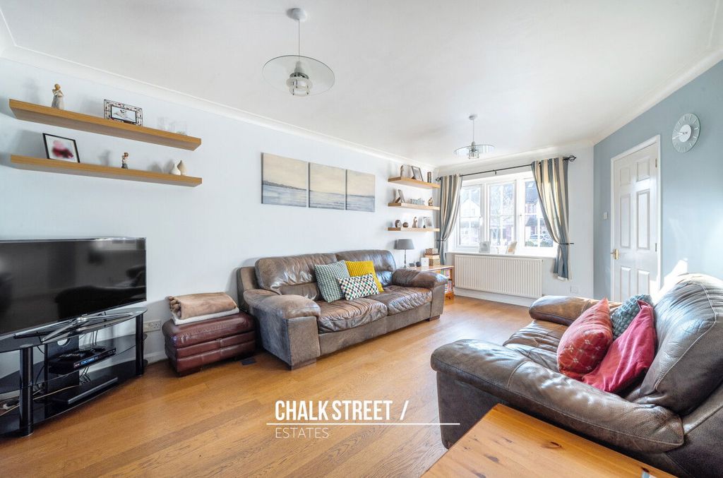 Spingate Close, Hornchurch RM12, 4 bed semi-detached house for sale, £ ...