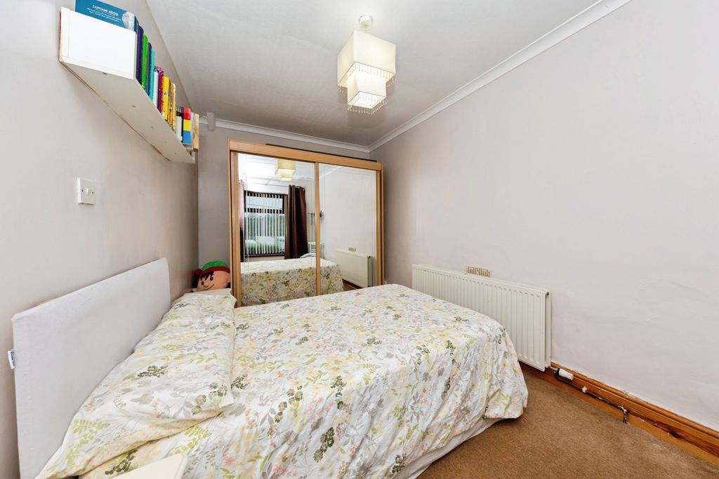 Bryncaerau, Trimsaran, Kidwelly, Carmarthenshire SA17, 3 bed detached ...