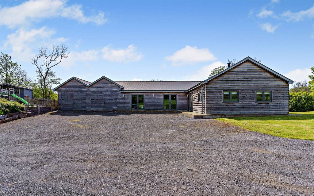 Derwydd Road, Llandybie, Carmarthenshire SA18, 4 bed detached house for ...
