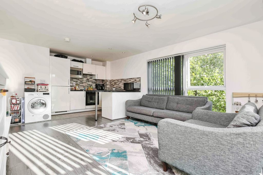 Stone Street, Oldbury, West Midlands B69, 2 bed flat for sale, £130,000 ...