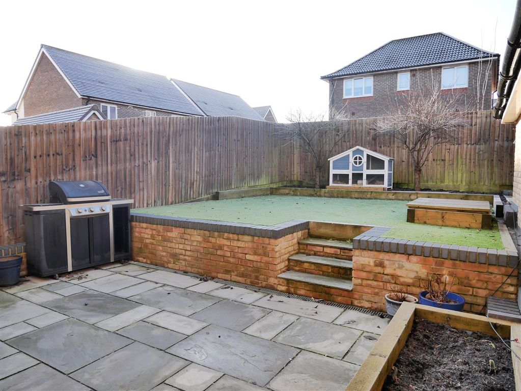 Roundway Rise, Calne SN11, 3 bed semi-detached house for sale, £350,000 ...