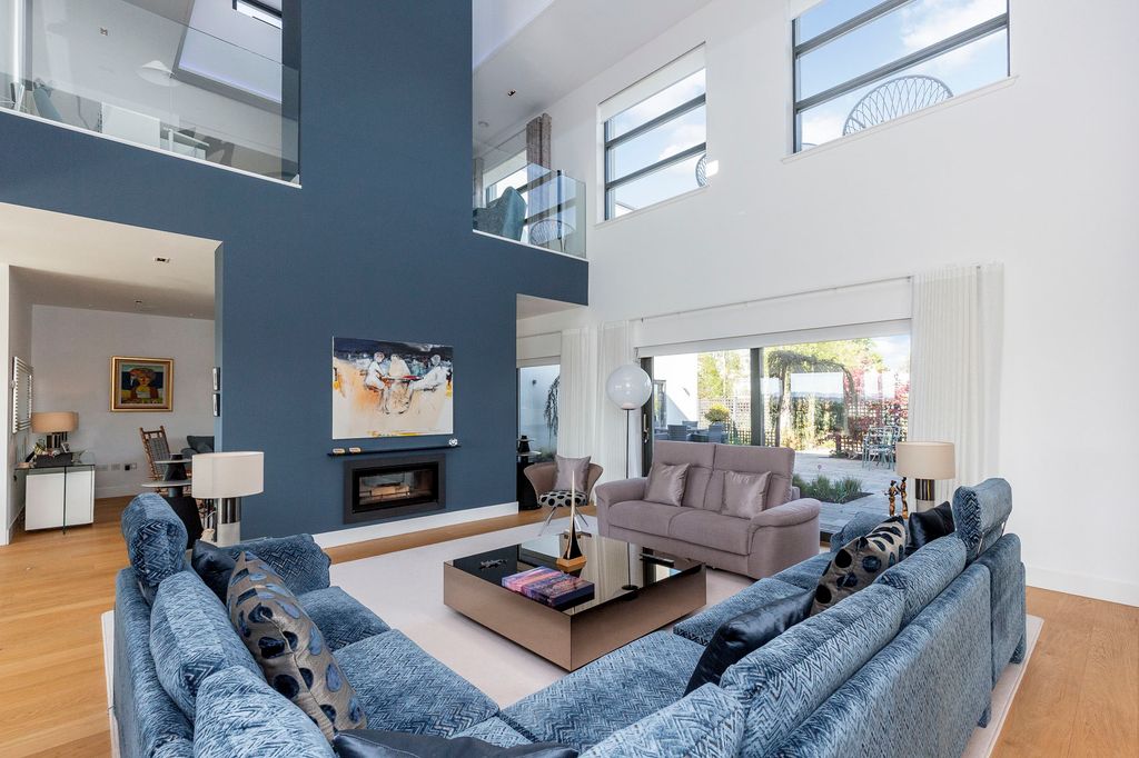 Castle Gogar Rigg, Gogar, Edinburgh EH12, 5 bed detached house for sale ...