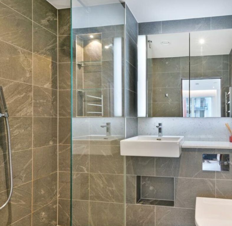 Denver Building, Lexington Garden, London SW11, 2 bed flat for sale, £ ...
