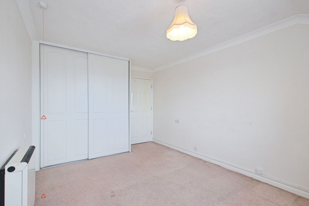 Fern Court, Bexleyheath DA7, 2 bed flat for sale, £235,000 | PrimeLocation
