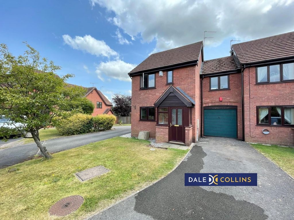 Valerian Way, Meir Park ST3, 3 bed town house to rent, £1,000 pcm ...
