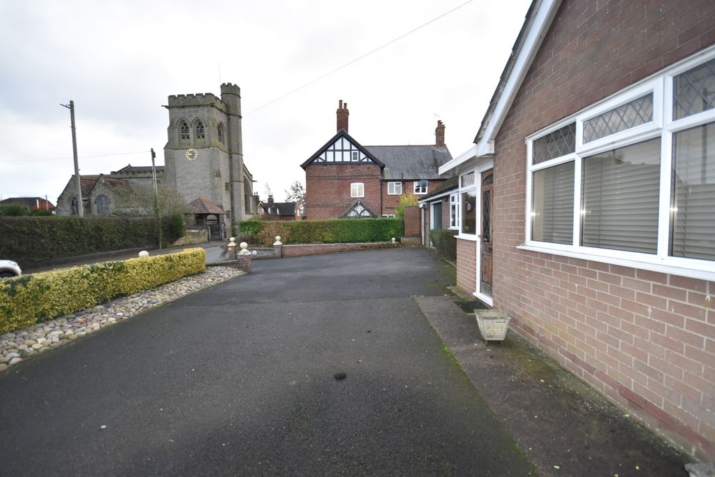 Calverhall, Whitchurch SY13, 2 bed detached bungalow for sale, £325,000 ...