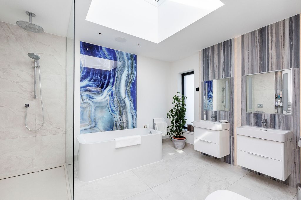 Castle Gogar Rigg, Gogar, Edinburgh EH12, 5 bed detached house for sale ...