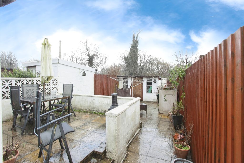 Van Road, Caerphilly CF83, 3 bed terraced house for sale, £230,000 ...